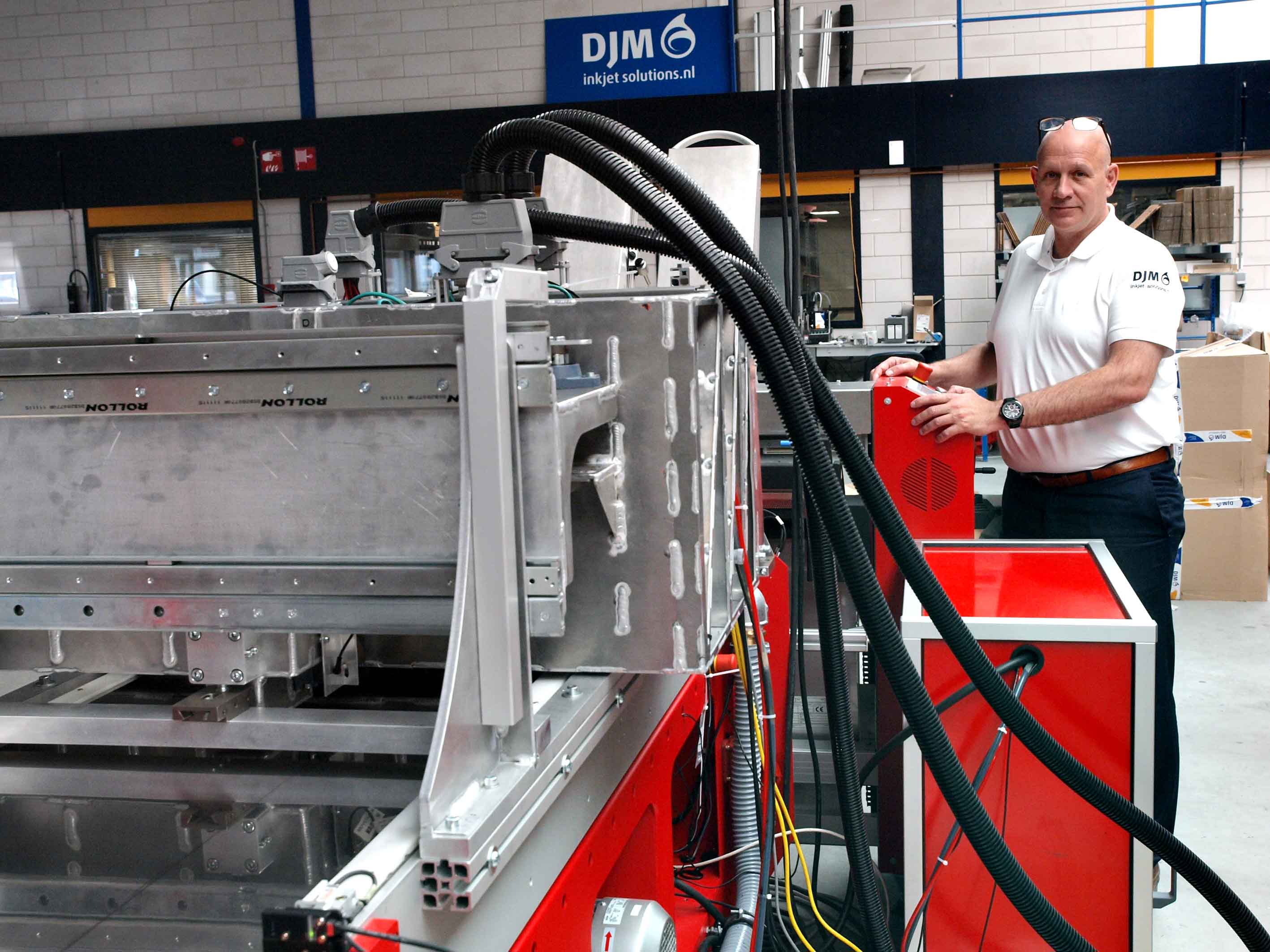 DJM - OLYMPUS DIGITAL CAMERA